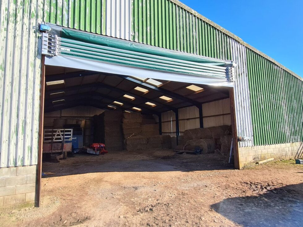 Galebreaker Maxi Door – Frodsham | David R Beech
